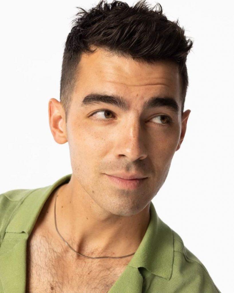 Top 25 Famous Disney Channel Actors in 2024 - mrDustBin