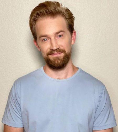 Top 25 Famous Disney Channel Actors in 2024 - mrDustBin