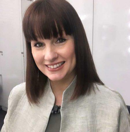 30 Famous QVC UK Presenters Male & Female in 2025 - mrDustBin