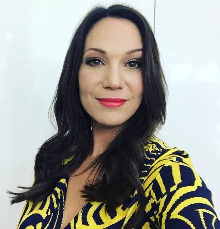 Alex Kramer QVC UK Host, Age, Height & Husband - mrDustBin