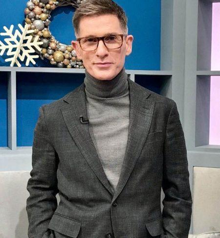 30 Famous QVC UK Presenters Male & Female in 2024 - mrDustBin