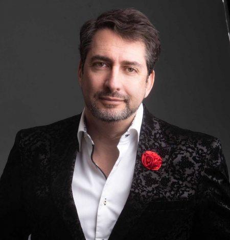 Jon Briggs Biography, Age, Height & Girlfriend - mrDustBin