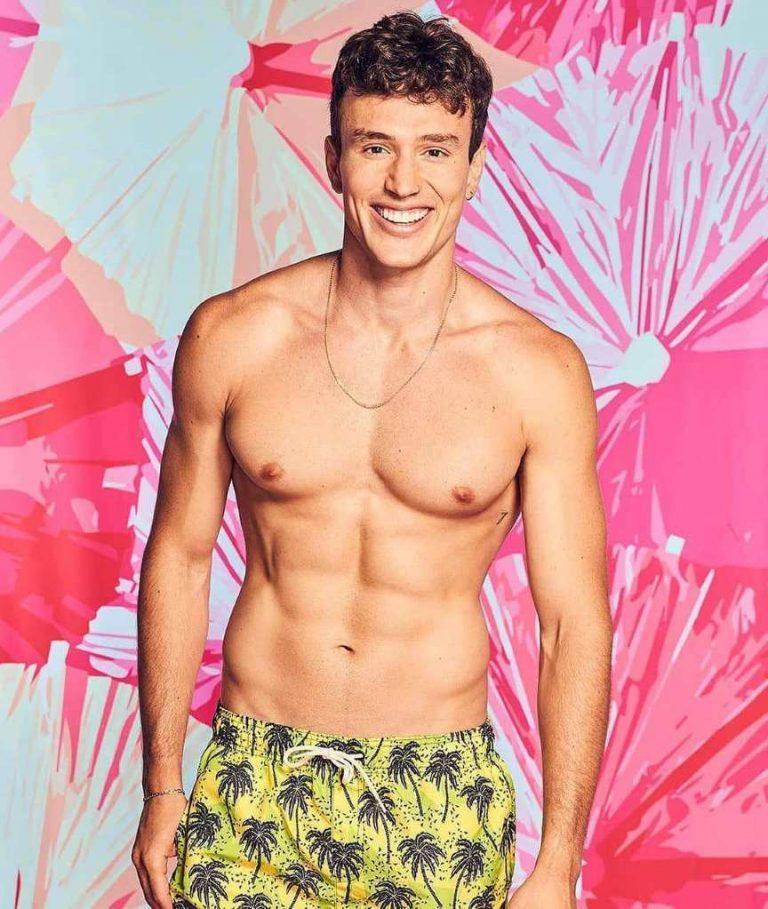 50 hottest love island contestants USA Cast all Season 2022 - mrDustBin