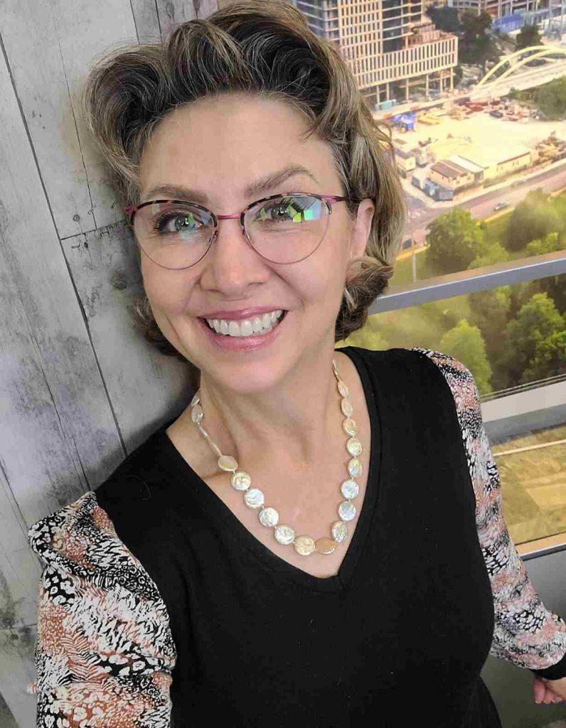 15 Most Famous Shop LC Host in 2024 - mrDustBin