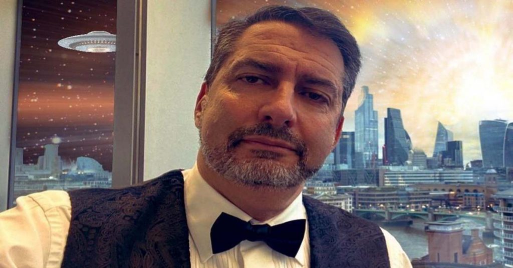 Jon Briggs Biography, Age, Height & Girlfriend - mrDustBin