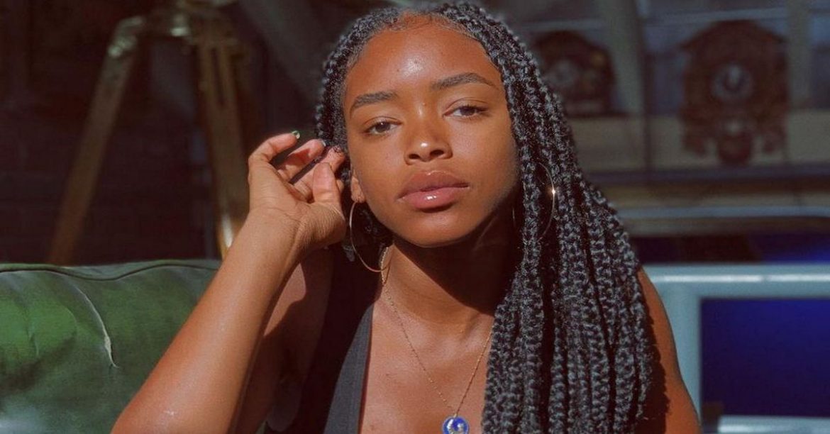 Lovie Simone Oppong Biography (Age, Boyfriend & More) - mrDustBin