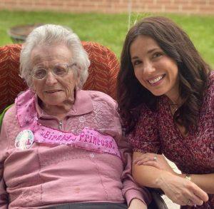 Sandra Bennett Biography, Age, Height, Family - mrDustBin