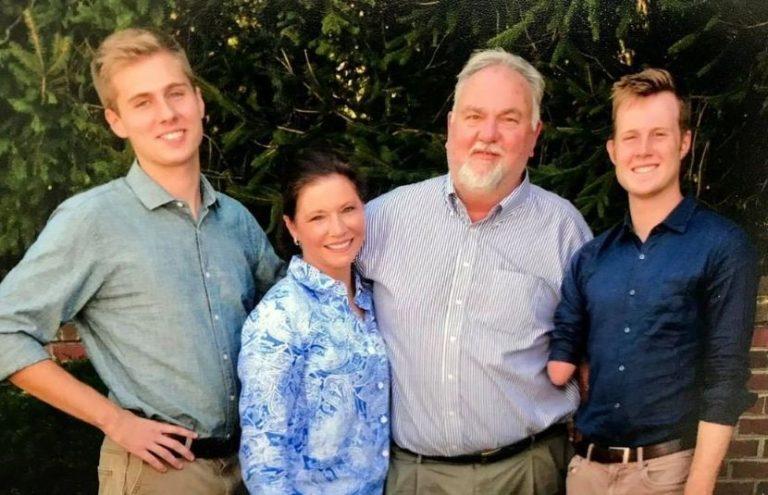 Valerie Parr Hill Biography, Age, Height, Husband - mrDustBin Valerie Parr Hill Biography, Age, Height, Husband - mrDustBin