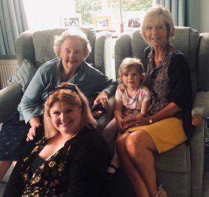 Alison Keenan Biography, Age, Height, Husband - mrDustBin