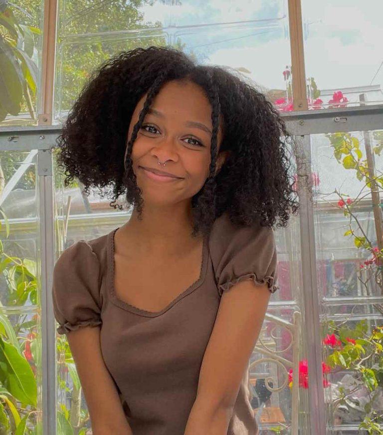 Girlfriendship Hallmark Movie 2022-rd - mrDustBin