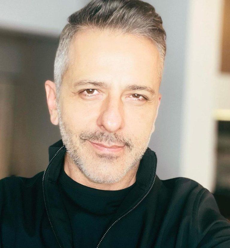 We Wish You A Married Christmas Hallmark 2022-rd - mrDustBin