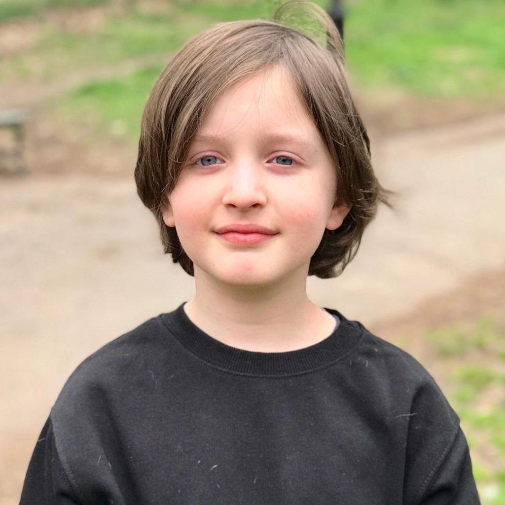 Ghosts Of Christmas Always Hallmark Movie 2022-rd - mrDustBin