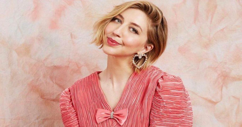 Heidi Gardner Biography, Age, Height, Husband - mrDustBin