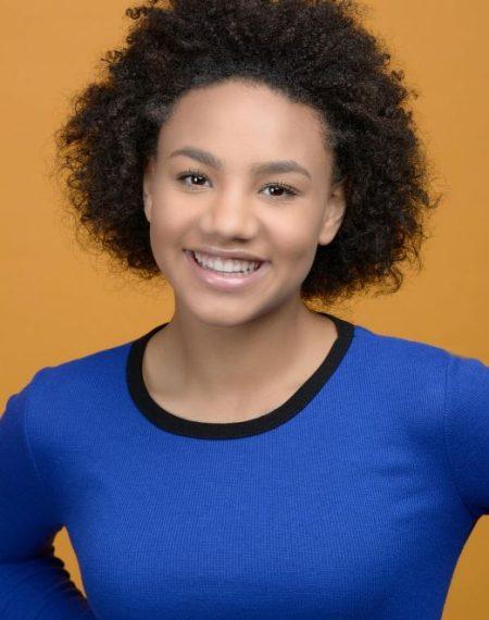 Jillian Estell Biography (Age, Family & More) - mrDustBin