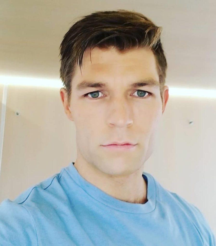 Liam McIntyre Biography, Height & Girlfriend - mrDustBin