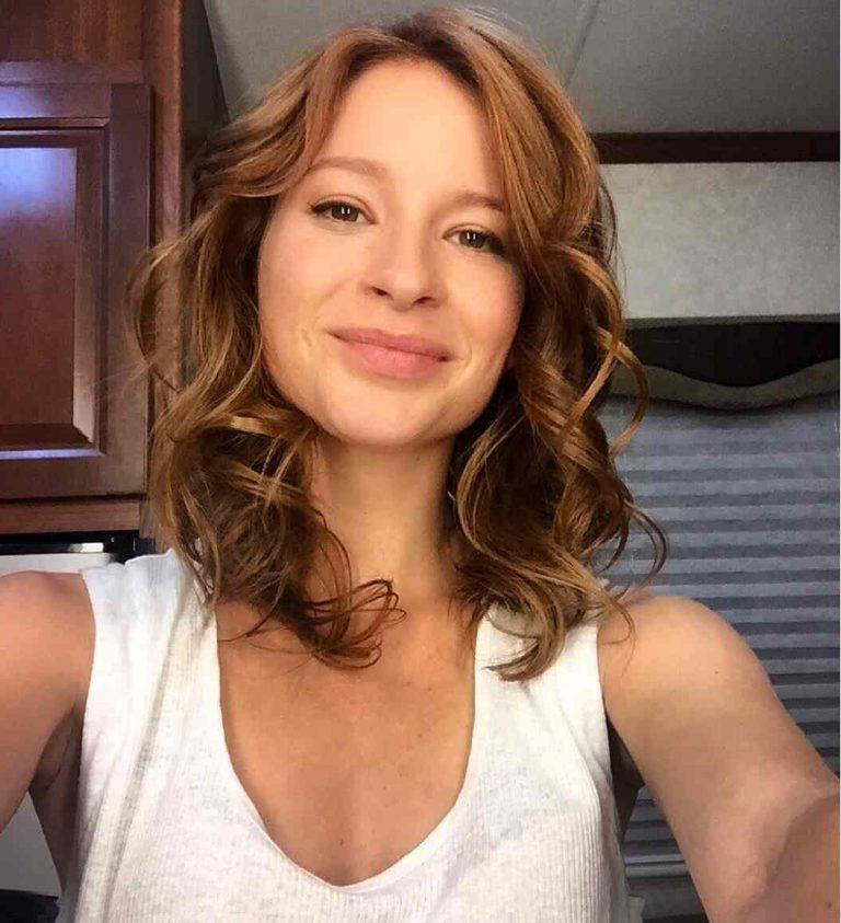 Stacey Farber Biography, Age, Height, Boyfriend - mrDustBin