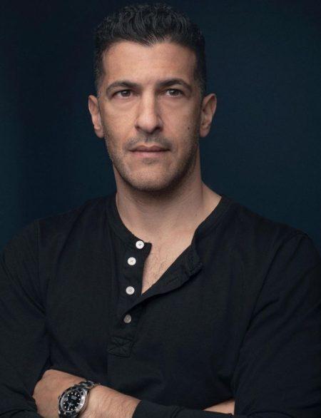 Simon Kassianides Biography, Age, Height, Wife - mrDustBin