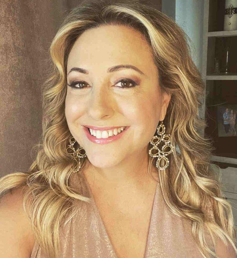 Helen Keaney Biography, Age, Height & Husband - mrDustBin