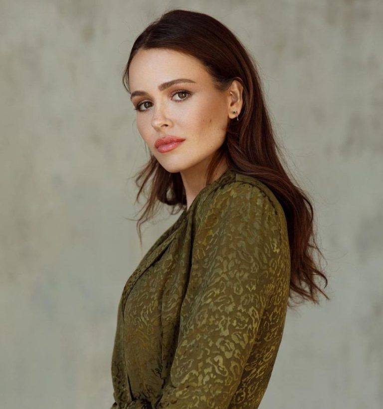 Love in the Maldives Hallmark Movie 2023-rd - mrDustBin