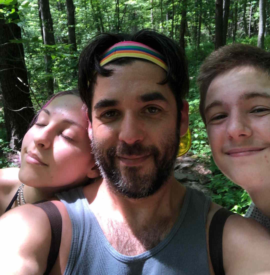 Jordan Bridges And Carrie Eastman