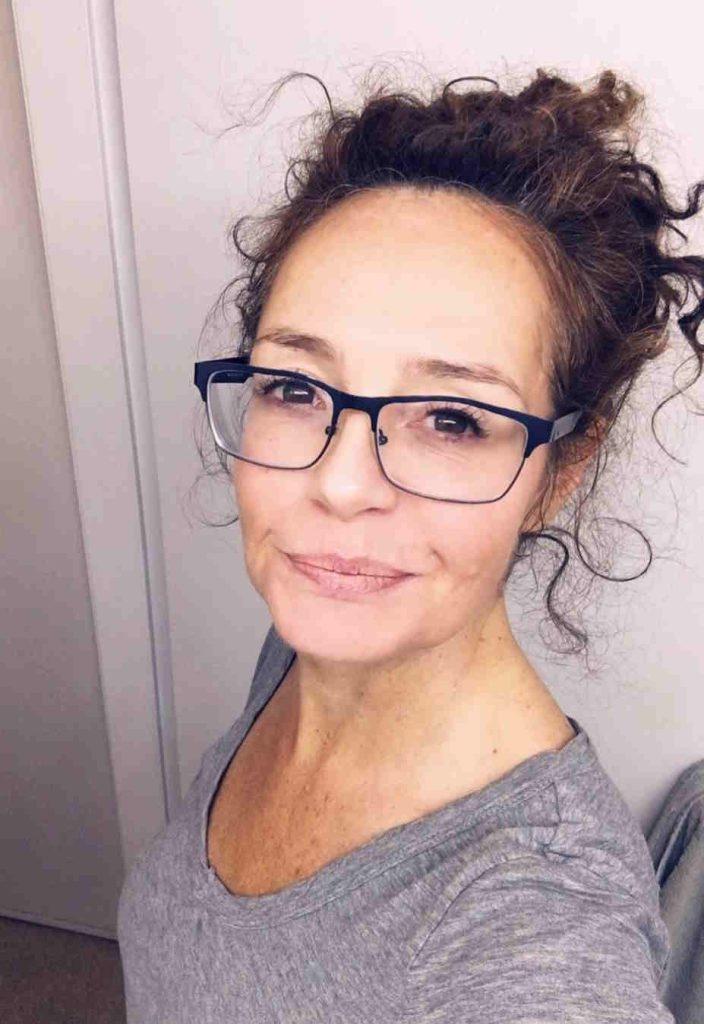 A Picture Of Her Hallmark Movie 2023-rd - mrDustBin