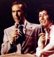 April Osteen Simons Biography Age, Husband - mrDustBin