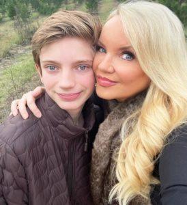 Connie Craig Carroll Biography, Age, Height, Boyfriend - mrDustBin