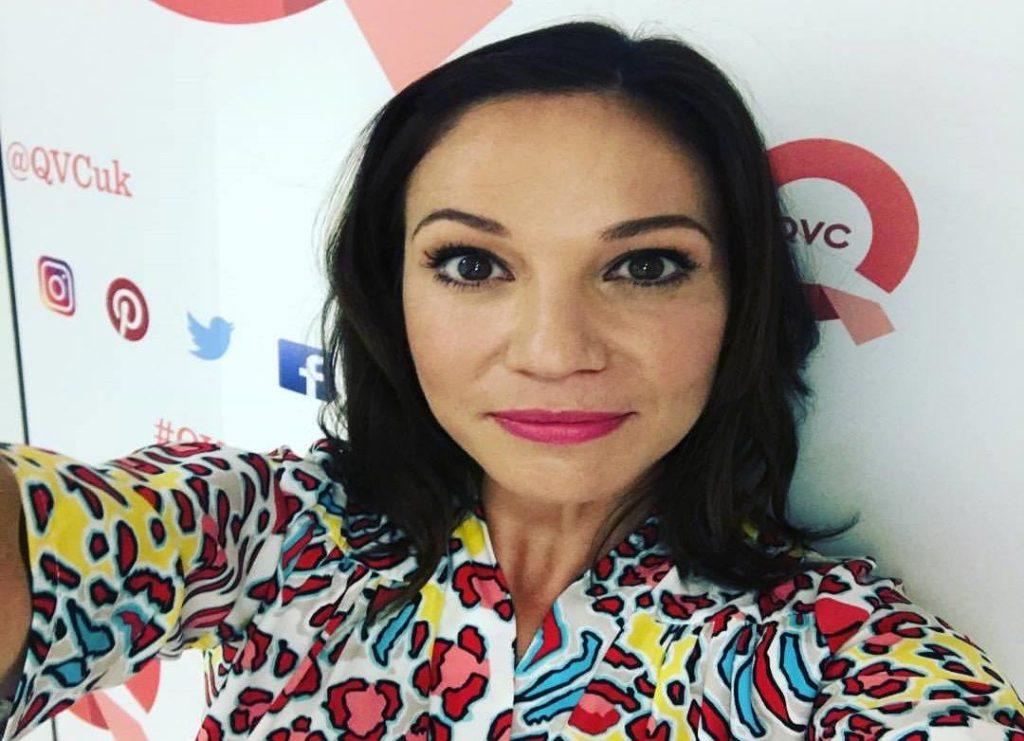 Alex Kramer QVC UK Host, Age, Height & Husband - mrDustBin