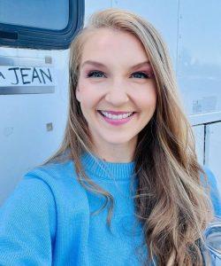 Gingerbread Miracle Hallmark Movie 2021 - mrDustBin