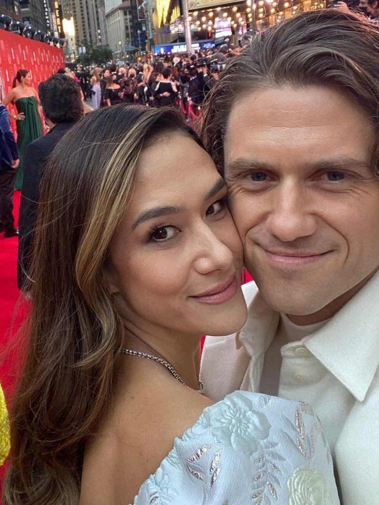 Aaron Tveit Biography, Age, Height & Girlfriend - mrDustBin