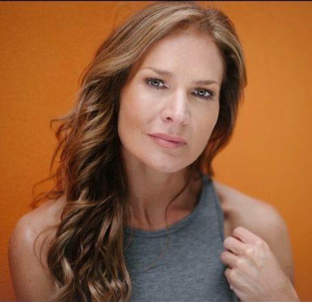 Erin Connor Biography, Age, Height, Husband - mrDustBin