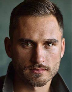 Charlie Clapham Biography, Age, Height & Girlfriend - mrDustBin