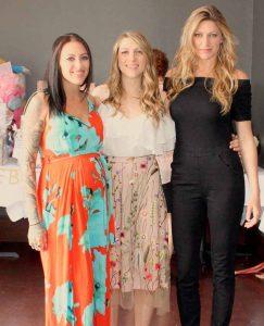 Jes Macallan Biography, Age, Height & Boyfriend - mrDustBin