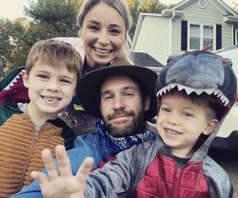 Zane Stephens Biography, Age, Height, Wife - mrDustBin