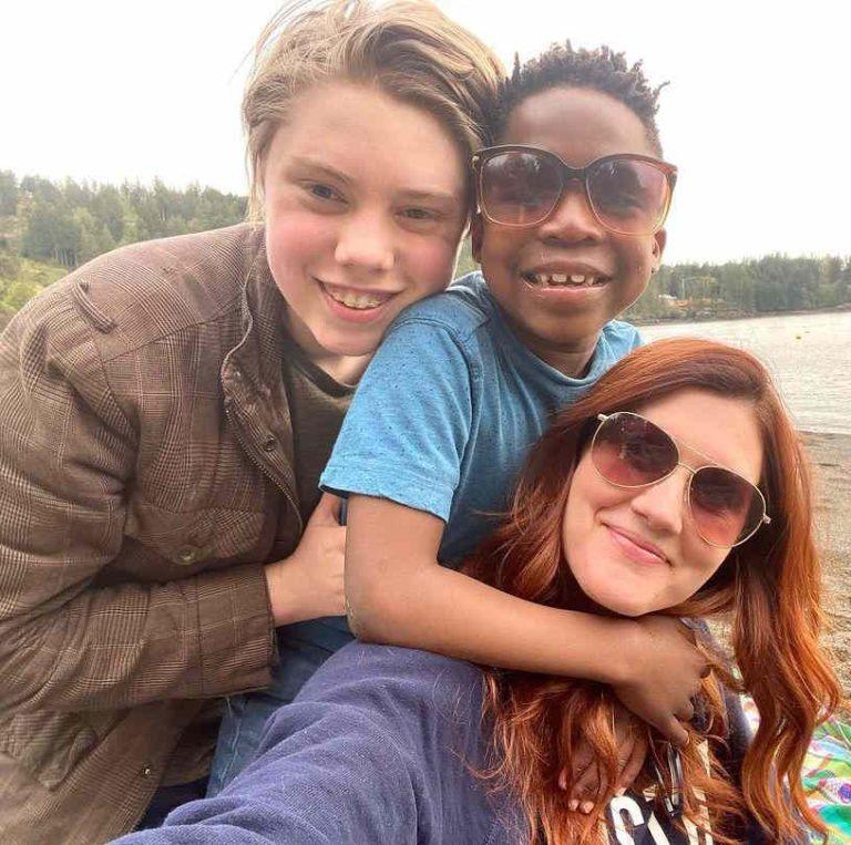 Michelle Harrison Biography, Age, Height & Husband - mrDustBin