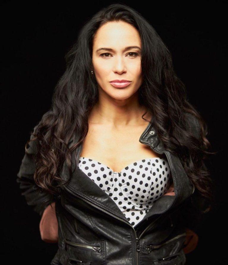 Guiding Emily Hallmark Movie, Release Date, Cast, Story 2023-rd - mrDustBin