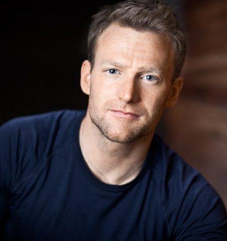 Toby Levins Biography, Age, Height & Girlfriend - mrDustBin