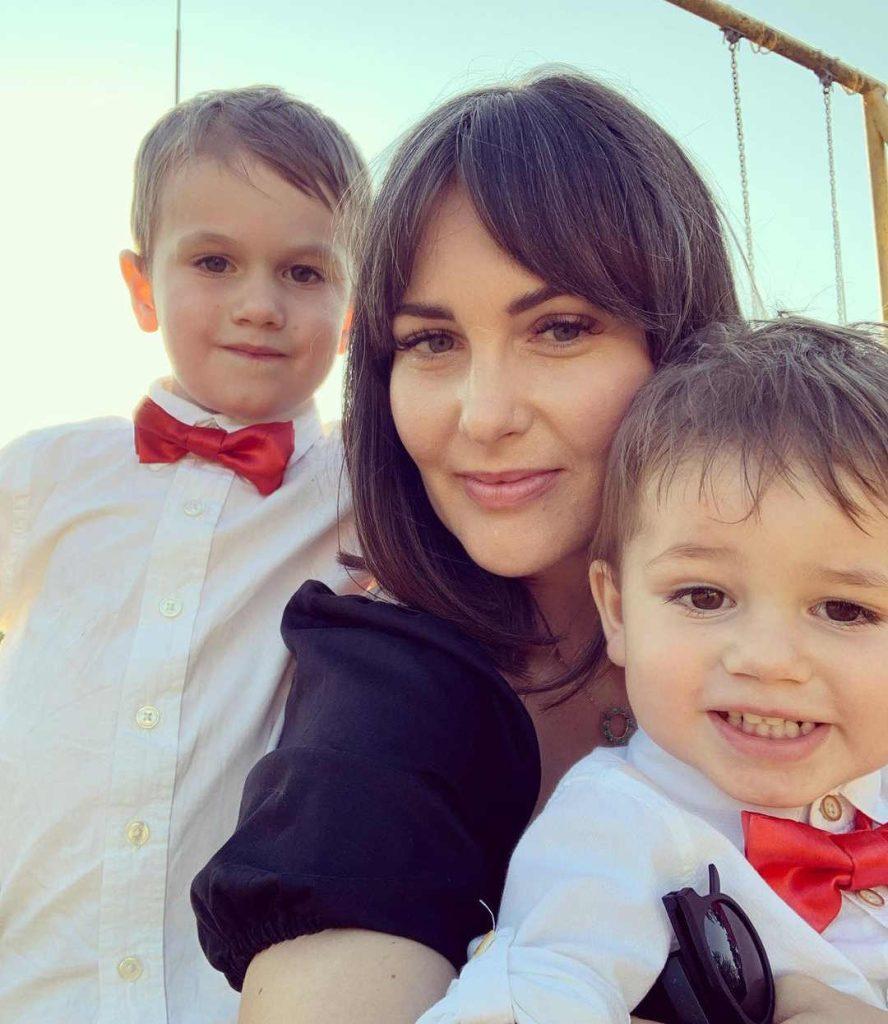 Kendra Anderson Biography, Age, Height & Husband - mrDustBin