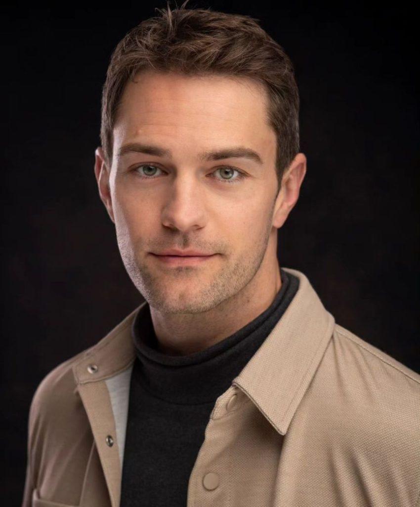 A Biltmore Christmas Hallmark Movie 2023-rd - mrDustBin